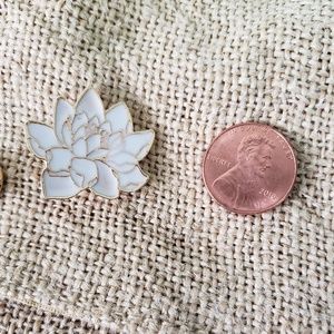Jewelry | 525 White Lotus Flower Pin | Poshmark